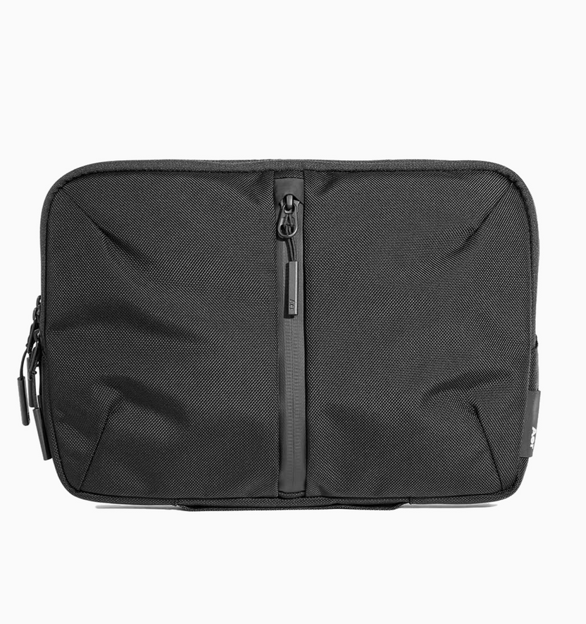 Aer 14" Tech Folio - 16" Laptop Sleeve & Organiser for MacBook Pro ...