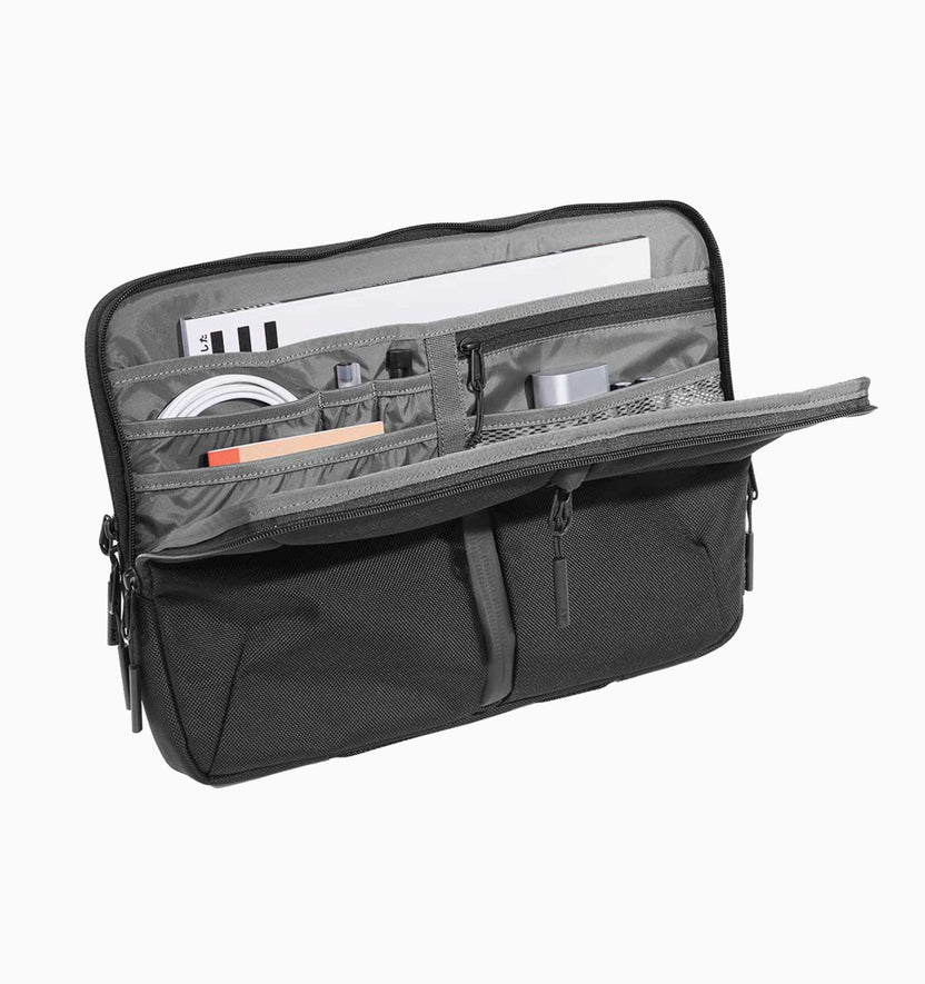 Aer 14" Tech Folio - 16" Laptop Sleeve & Organiser for MacBook Pro – Rushfaster Australia