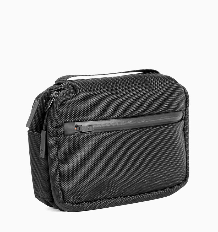 Aer Travel Kit 2 | Travel Toiletry Bag (Dopp Kit) – Rushfaster Australia