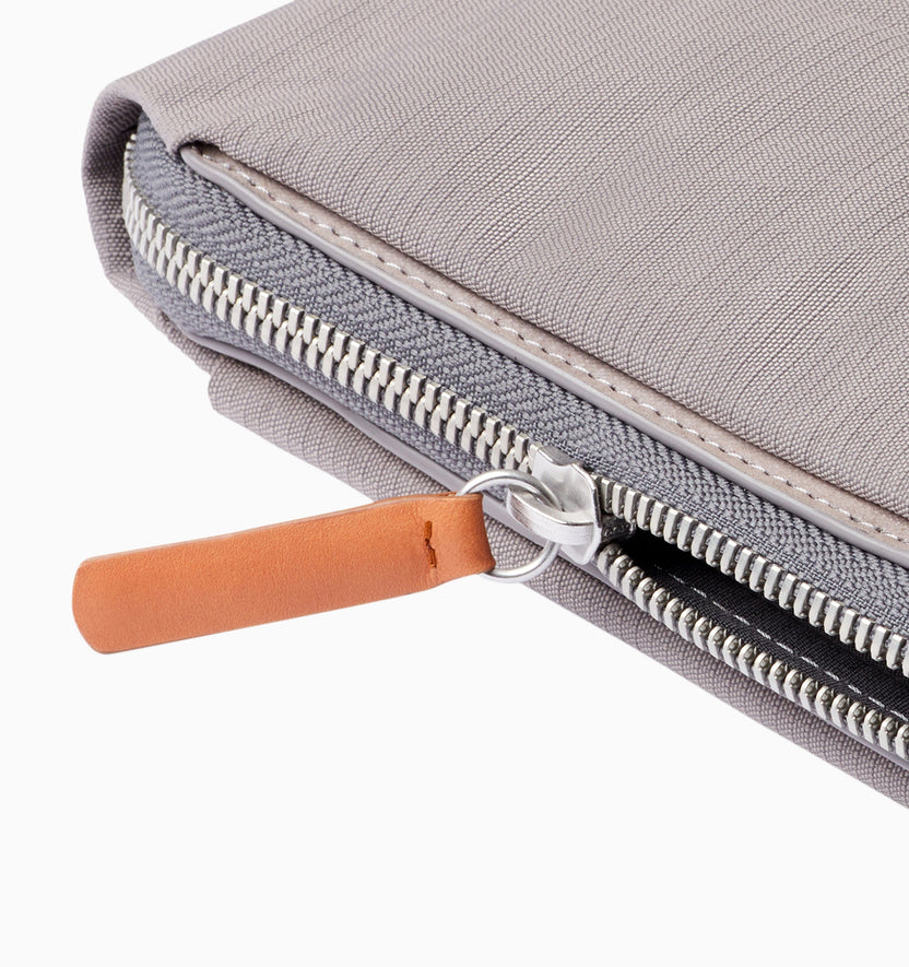 Bellroy Tokyo Folio 8" - Work Folio | Afterpay – Rushfaster Australia